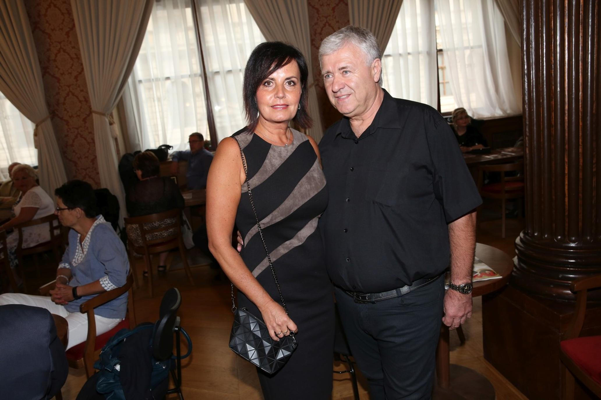 Plánovali spolu být až do smrti, jenže to nevyšlo. Kdo se letos rozešel? (4) – Žena.cz