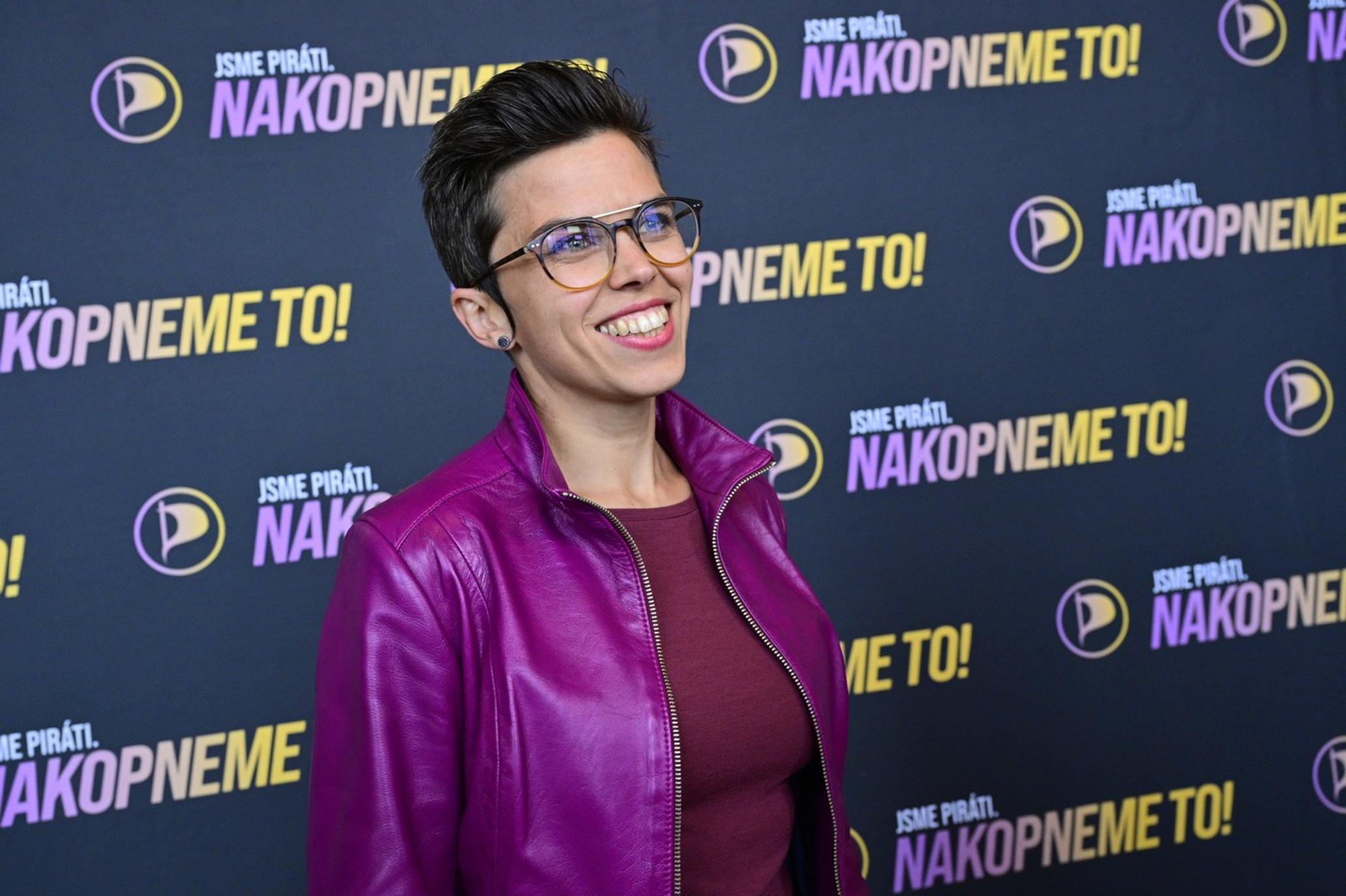 Volební styl českých političek: špičkovou eleganci málem převálcovaly ...