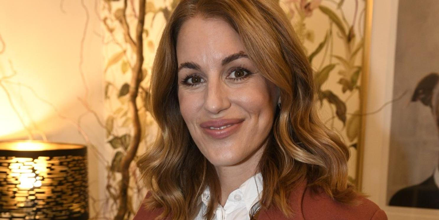 Nerudová mrzla pod vodopádem, Křížková ukázala zásnubní prsten a Haj ...