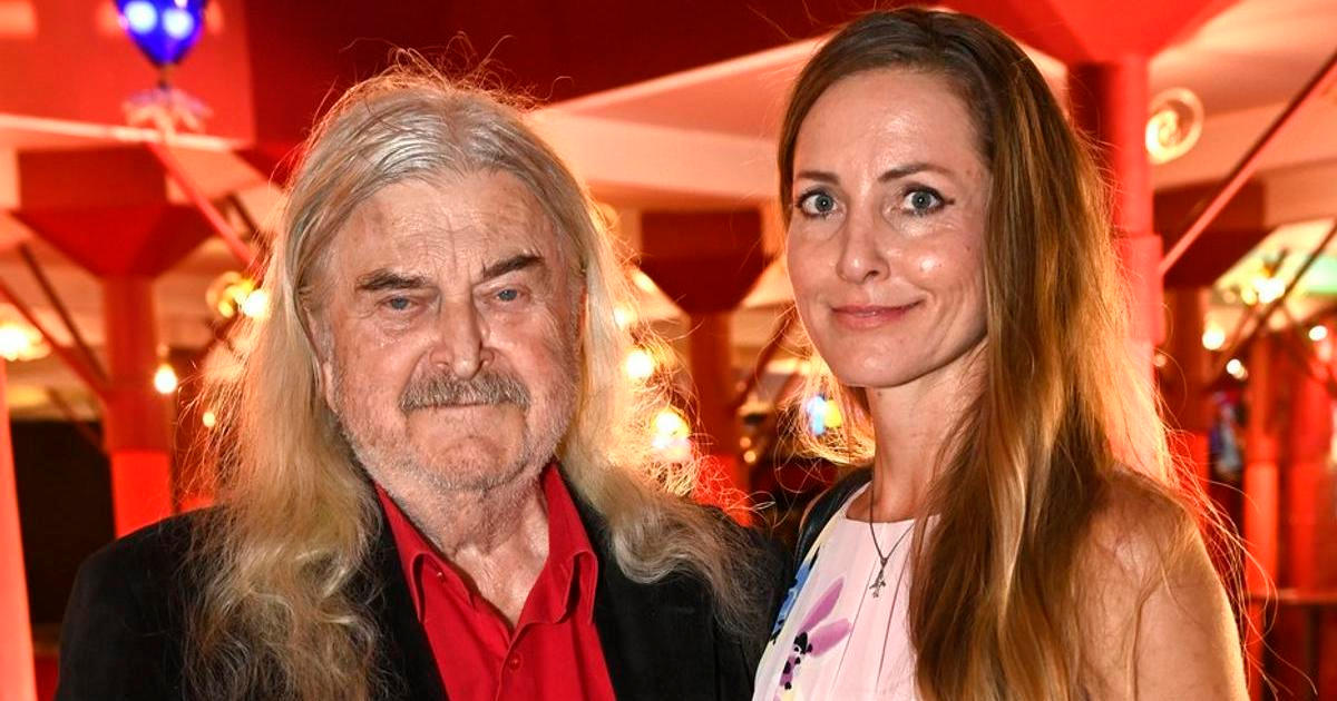 „Jsem rád, že mám zase mladou holku,“ pochlubil se Ringo Čech o 37 let mladší pilotkou – Žena.cz