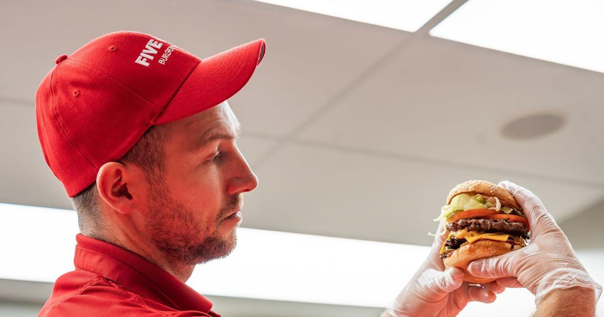 Dnes už pro všechny. Five Guys otevírá pobočku v Praze, jak je to s ...