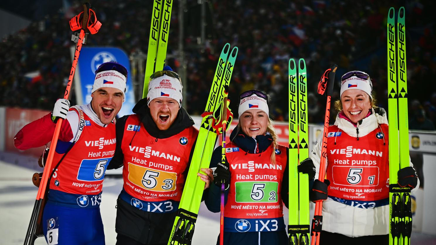 Ty vole, houkl na Krčmáře Američan. Pak si to rozdali. Čech teď ...