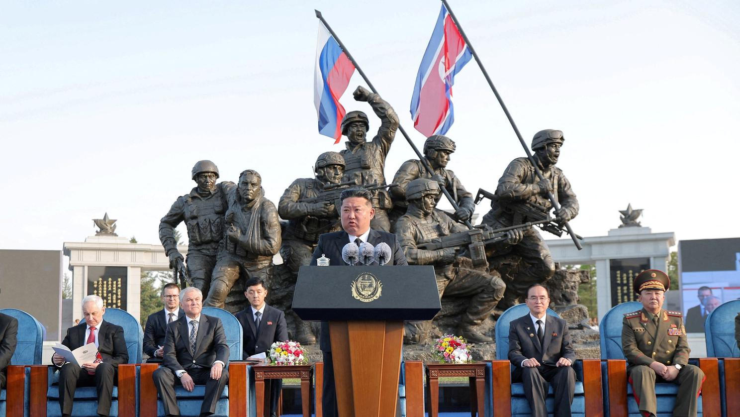 Kim velebil sebevrahy z války proti Ukrajině. Přiznal praxi, již ...